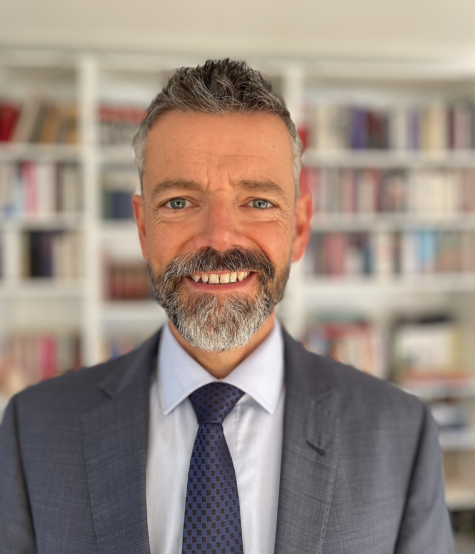 Prof. Dr. iur. Matthias Müller, Dipl.VwWirt (FH) | Hochschule für ...